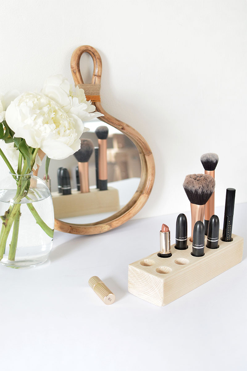 DIY easy make up storage — Caroline Burke | Burkatron