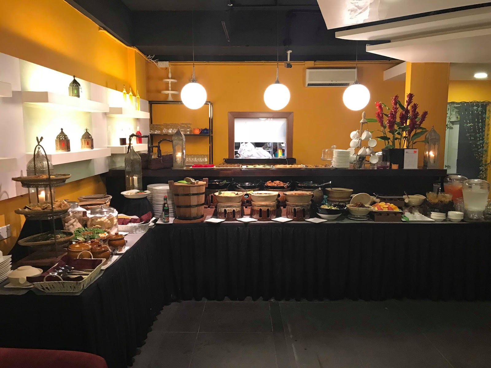 Buffet Ramadhan Yang Ohsem dan Murah di Restoran On The Table TTDI ...