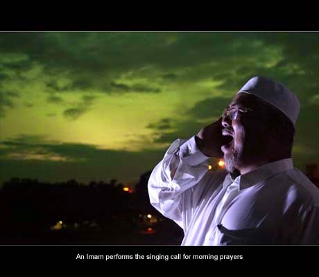 ADAB MENDENGAR AZAN | BACA, SUKA, FAHAM DAN AMAL