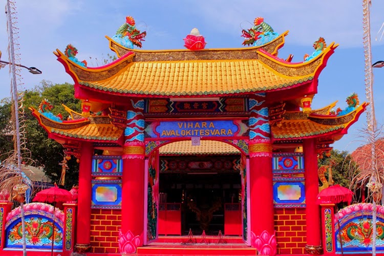 Konsep Gambar Gapura Vihara, Gambar Gapura