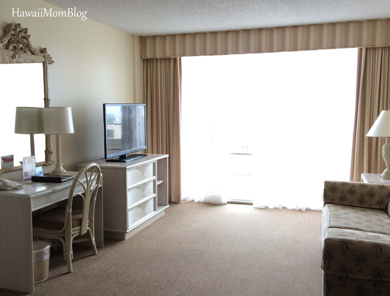 Hawaii Mom Blog: A Home Away from Home at the OHANA Waikiki East