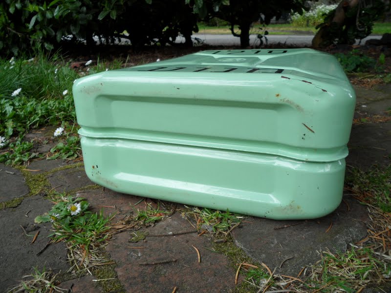 Four Bees: Israeli Defense Force (IDF) 20 liter Fuel Can, Sandrik 20 l ...