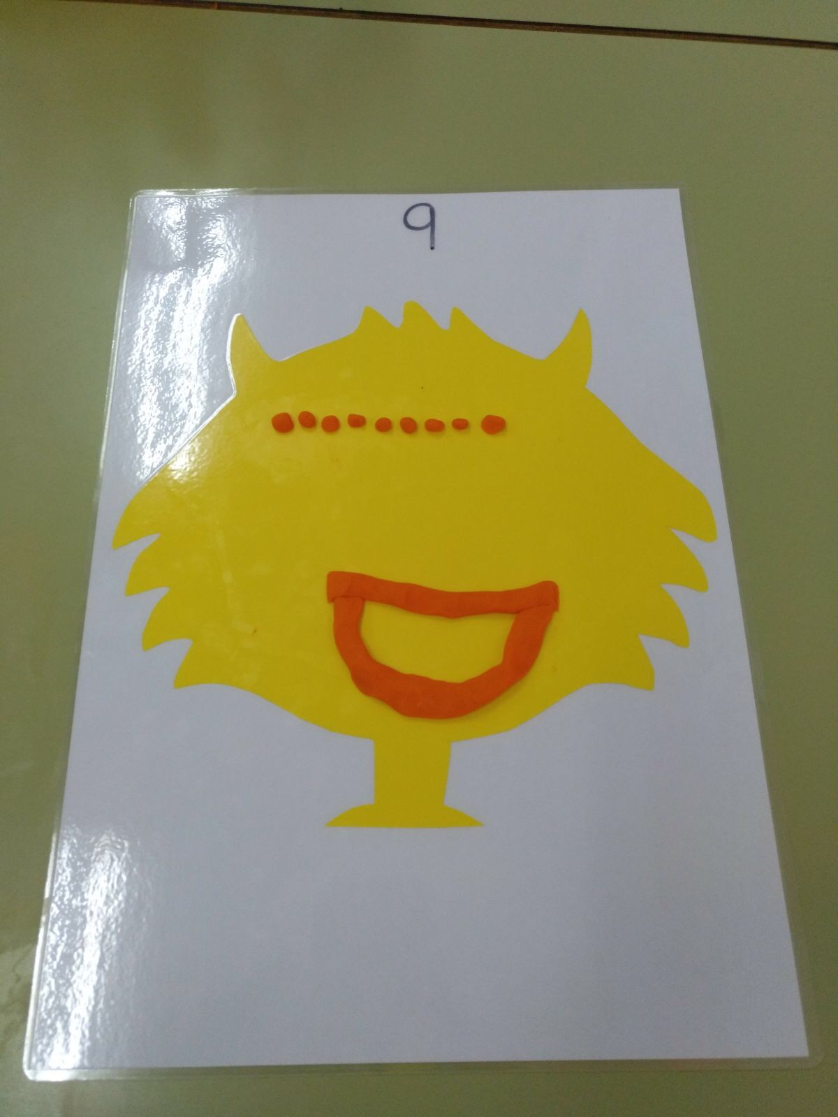 PEQUE BASILIO: TRABAJAMOS EL NÚMERO 9