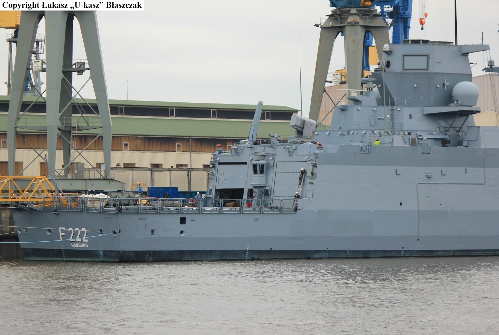 W obiektywie shipspottera czyli z migawką nad portową sadzawką: Z cyklu ...