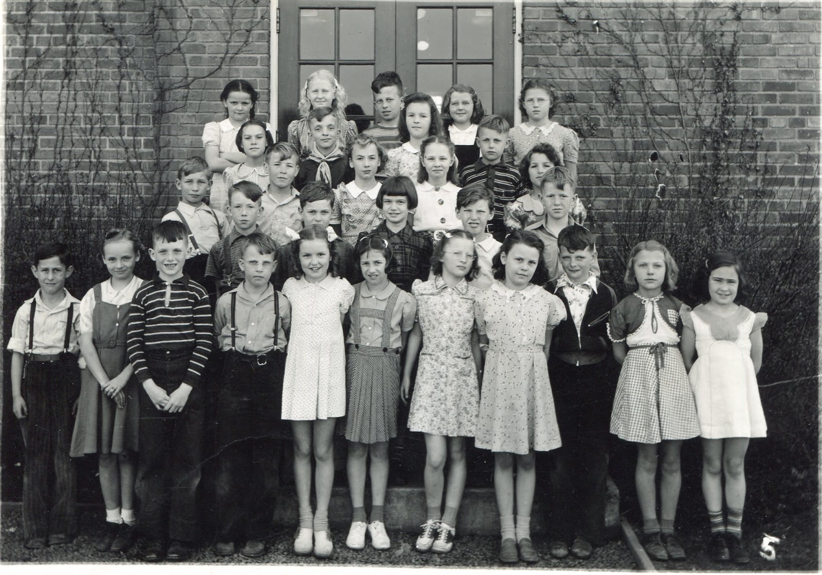 History of Walla Walla Public Schools: Edison Class Photos 1940's