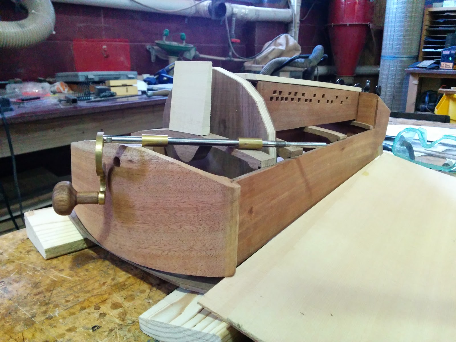 Building the Dewit Hurdy Gurdy: 2014