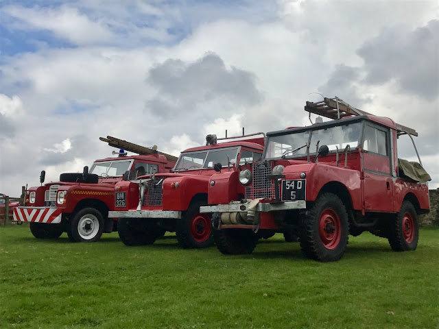 Landrover Defender: COLLECTION OF 3 x Vintage Land Rover Fire Engines ...