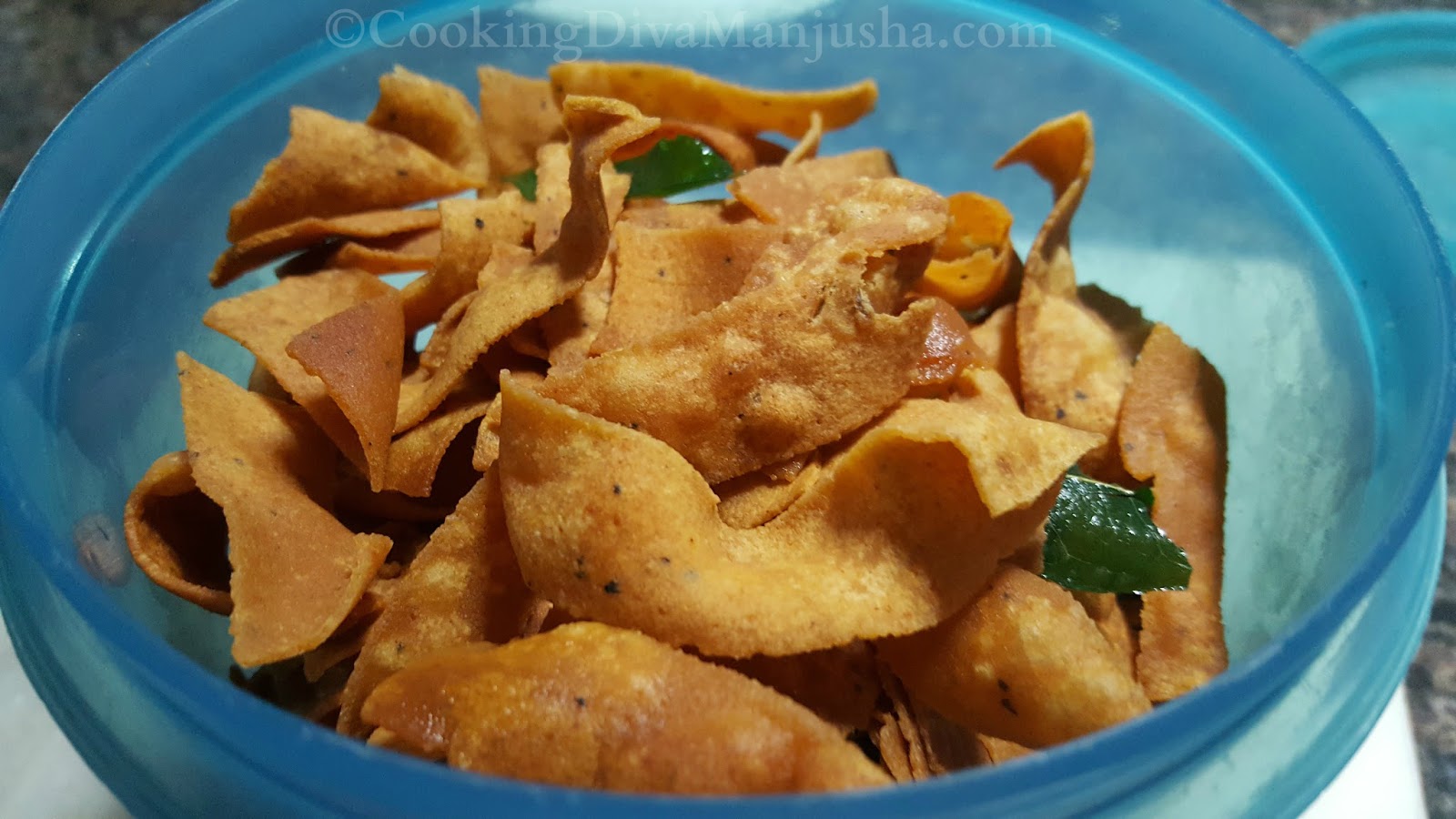 (Nadan)Pakkavada Kerala style|Ribbon Pakoda|Ola Pakoda|Traditional ...