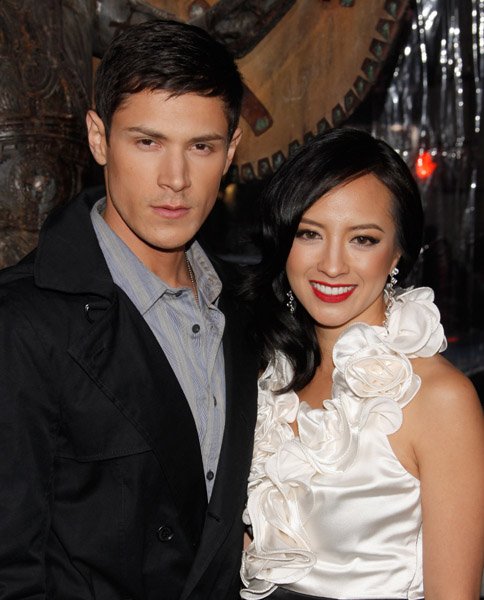 Robward and Krisella: La esposa de Alex Meraz es gran fan de Robert ...