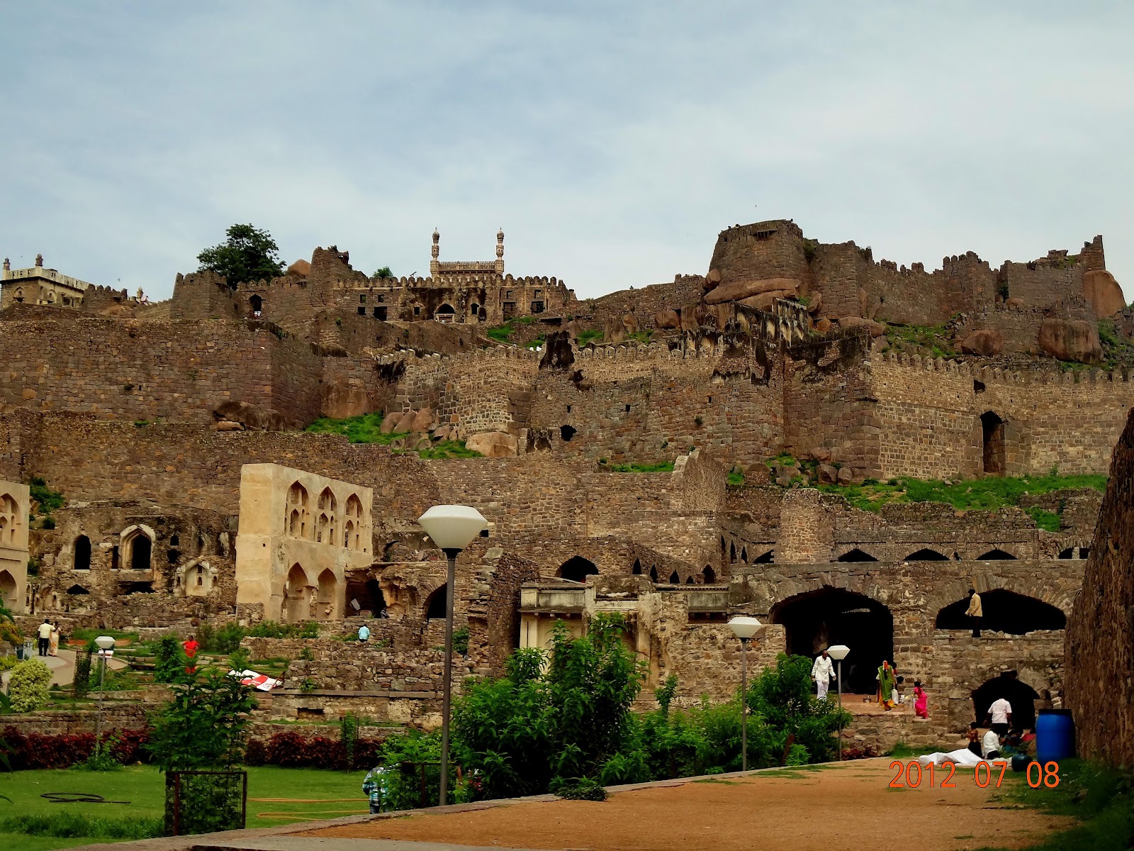 VISWANATH S: CHOWMAHALLA PALACE & GOLCONDA FORT