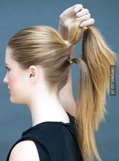 Trik Kuncir Rambut yang Harus Dipelajari, Fashion nan Cute! - Bagikan ...