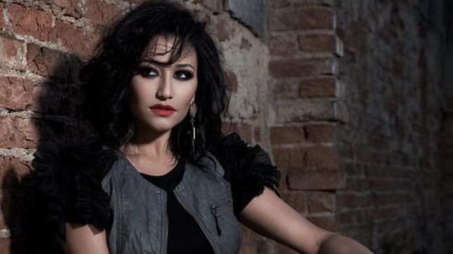 Vedete Nemachiate: Claudia Patrascanu, alias Claudette FOTO