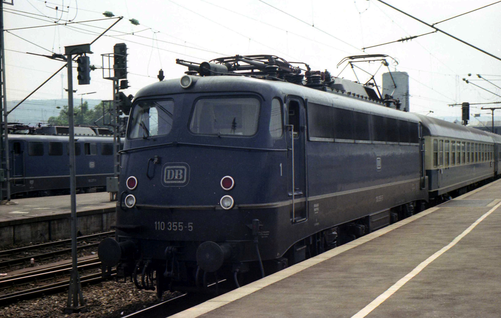 Die DB in Bildern 1966-1991: E10, 110 (mit Unterbauarten E10.0, E10.1 ...