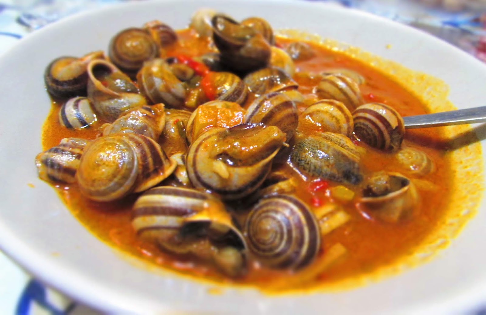 LA COCINA DE BARTOLO: CABRILLAS EN SALSA DE CURRY ROJO