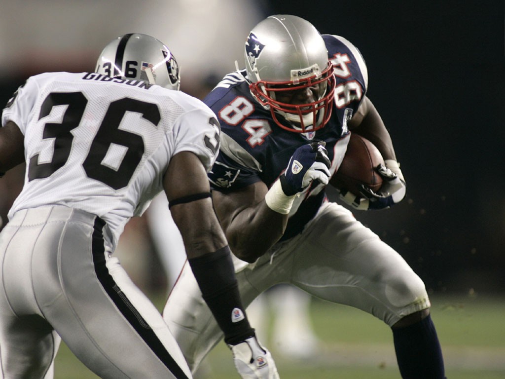 ESCUELA DE DEPORTE GLADIATOR: FÚTBOL AMERICANO