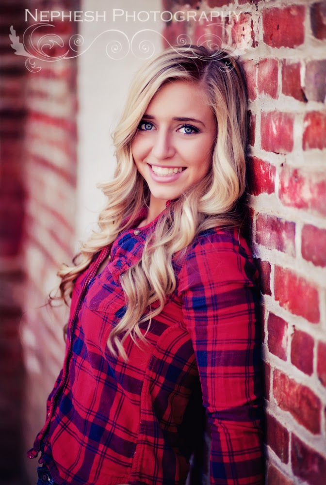 Nephesh Photography: Folsom Powerhouse Senior Photography. Alyssa.