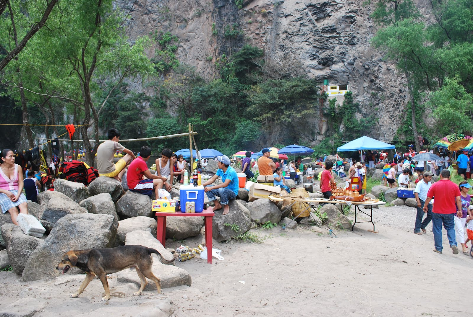 LA NOTICIA DEL HOY Y DEL MAÑANA: VISTA DE LOS RIOS DE TLAPACOYAN EN LOS ...