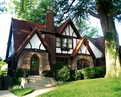 The Example of European Classic Style and Minimalist Home Design ...