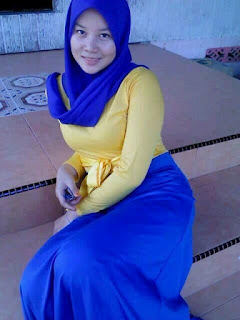 Cerita Lucah: Pancut Diatas Tubuh Cikgu Bertudung