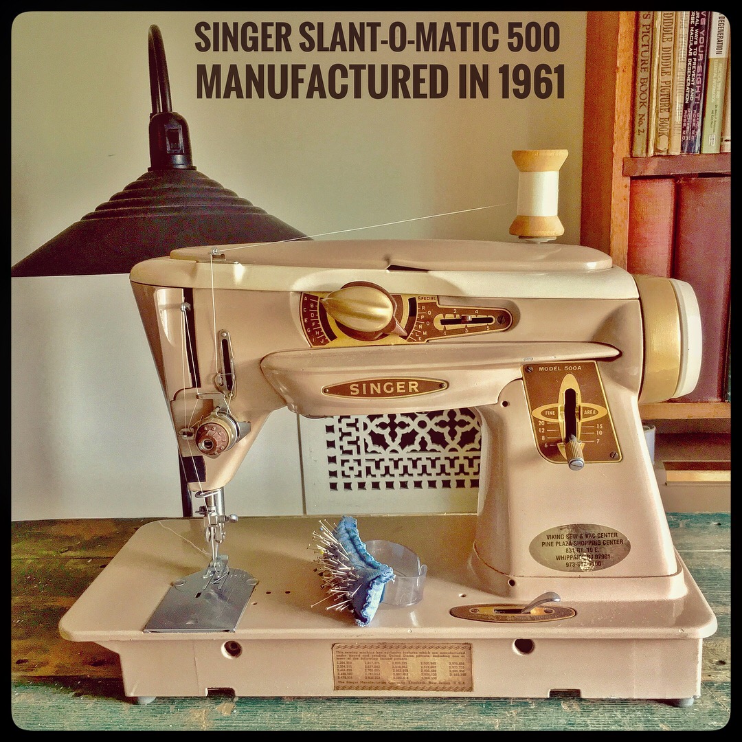 Content in a Cottage: My Vintage Singer Sewing Machine