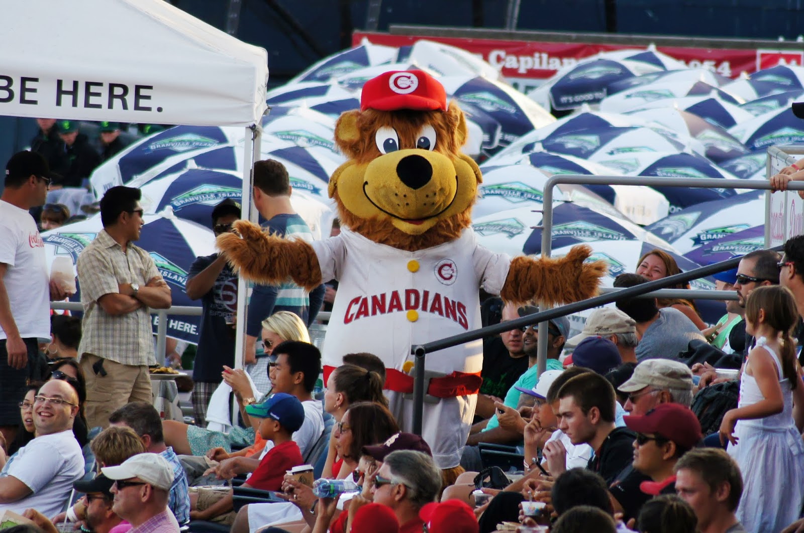 Mashed Thoughts: Vancouver Canadians Food Tour at Nat Bailey Stadium