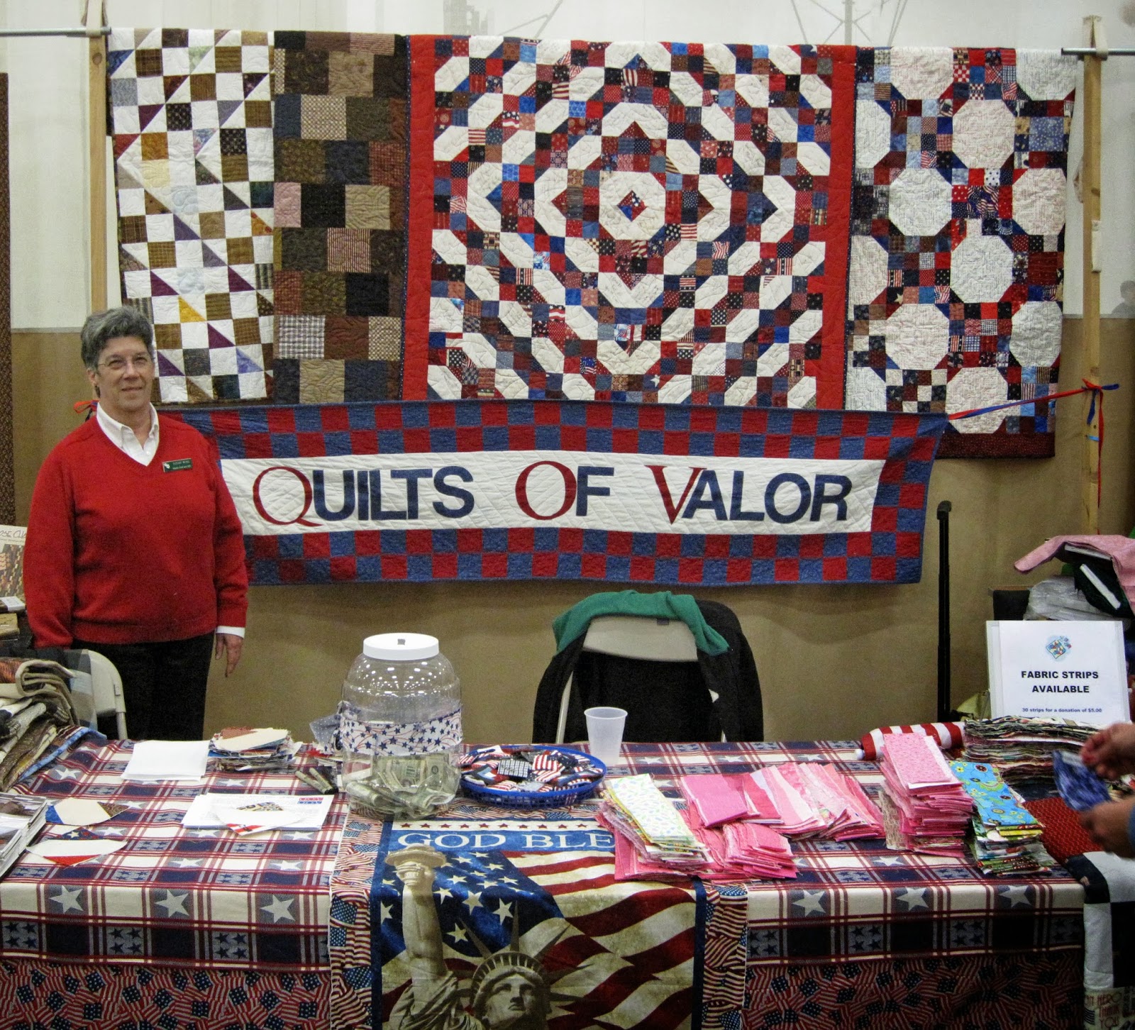 Land of Lincoln Quilts of Valor (LOLQOV): Village Quilters Quilt Show