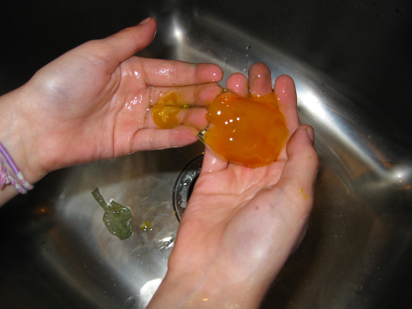 Solagratiamom: Expanding Egg/Shrinking Egg Experiment