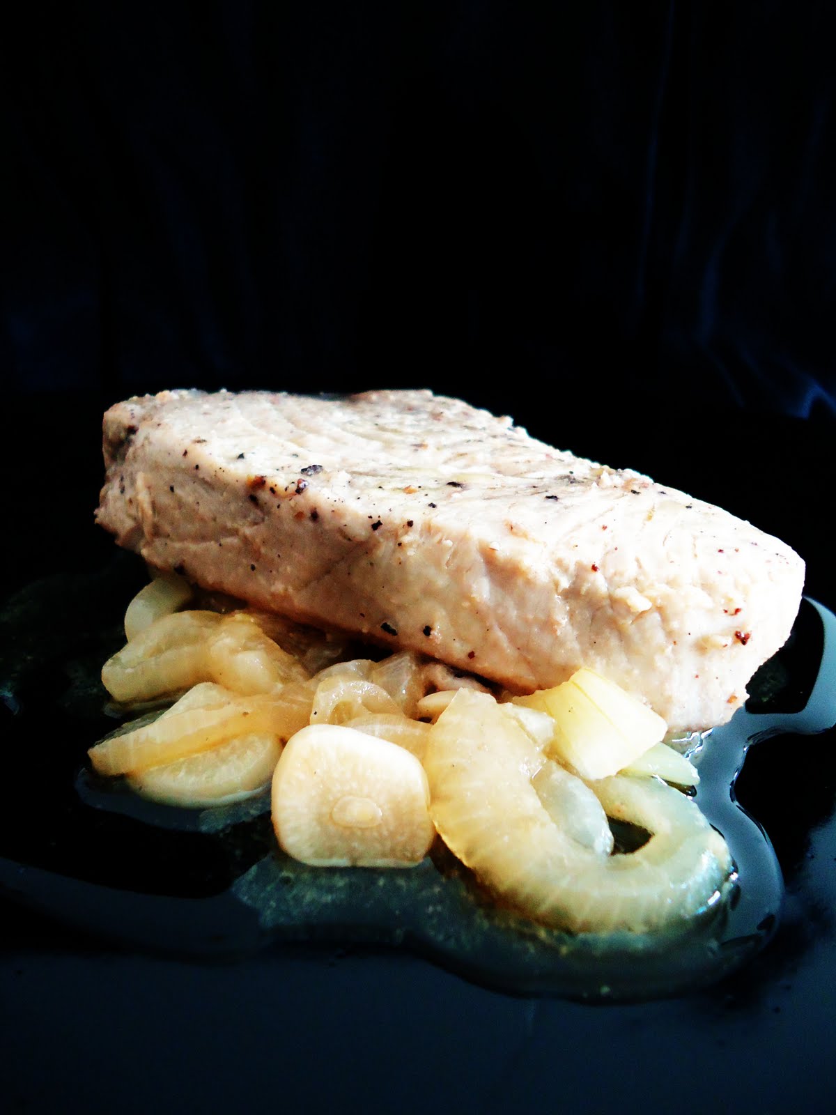 Bifes de Atum em Cebolada - Sabores da Alma