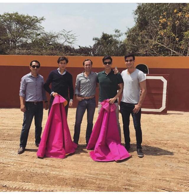Perú Taurino: ANDRÉS ROCA REY Y JOAQUÍN GALDÓS SE PREPARAN EN LA CABAÑA ...
