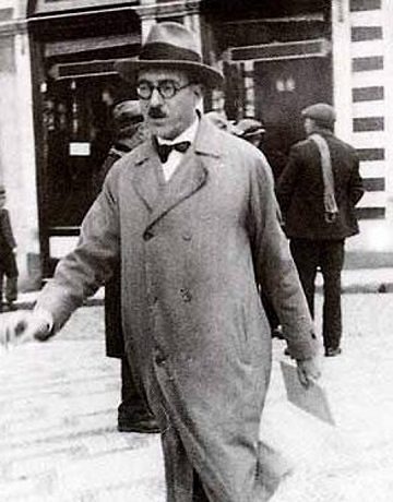 Una Tela sobre el Bosque: ¿Fernando Pessoa? ¿Fernando persona ...