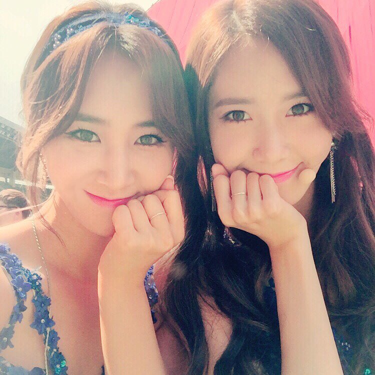 SNSD YoonA and Yuri shows off their friendship ring - Wonderful Generation