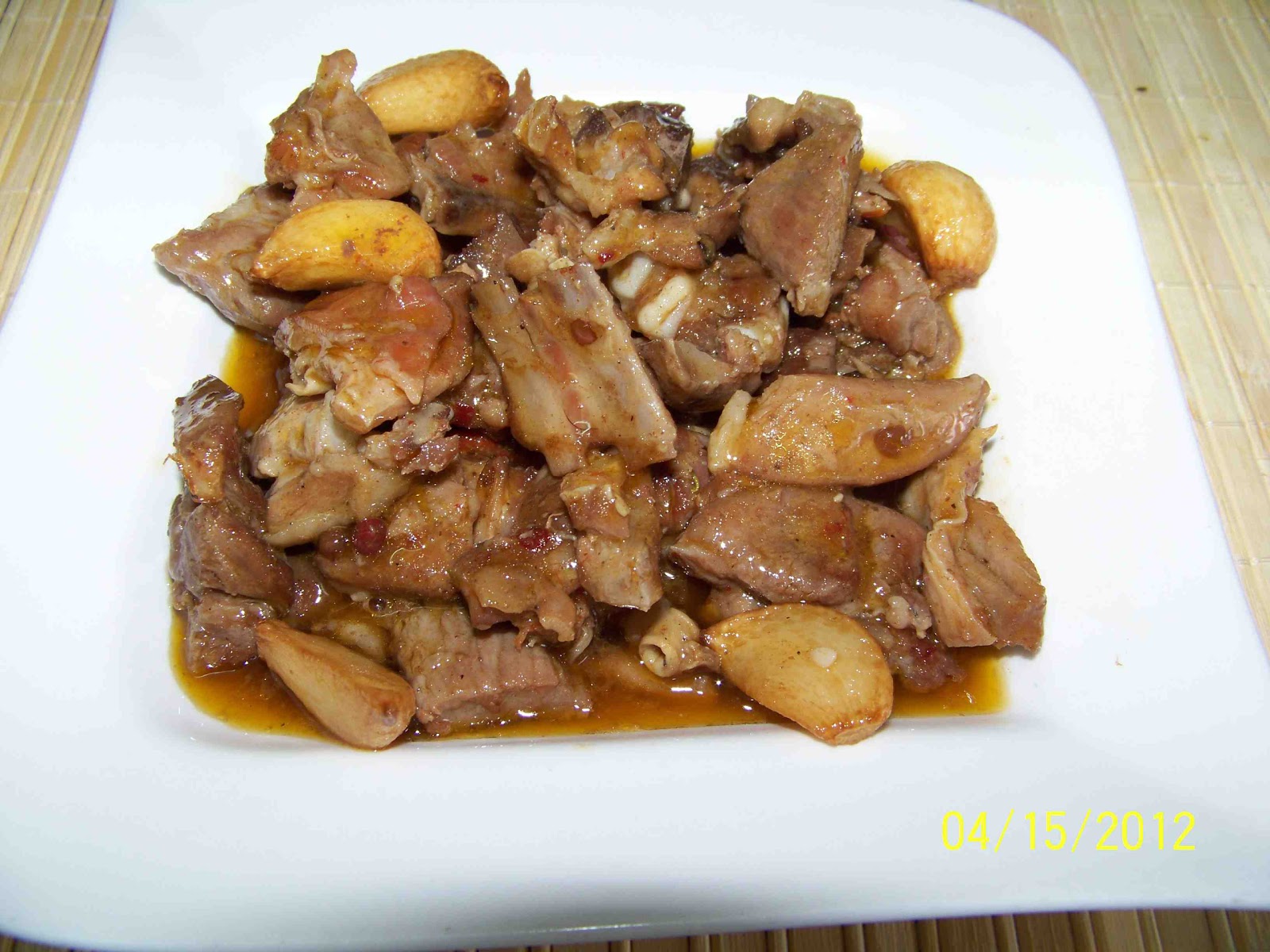 Culinaria y otras cosas: Choto con ajos