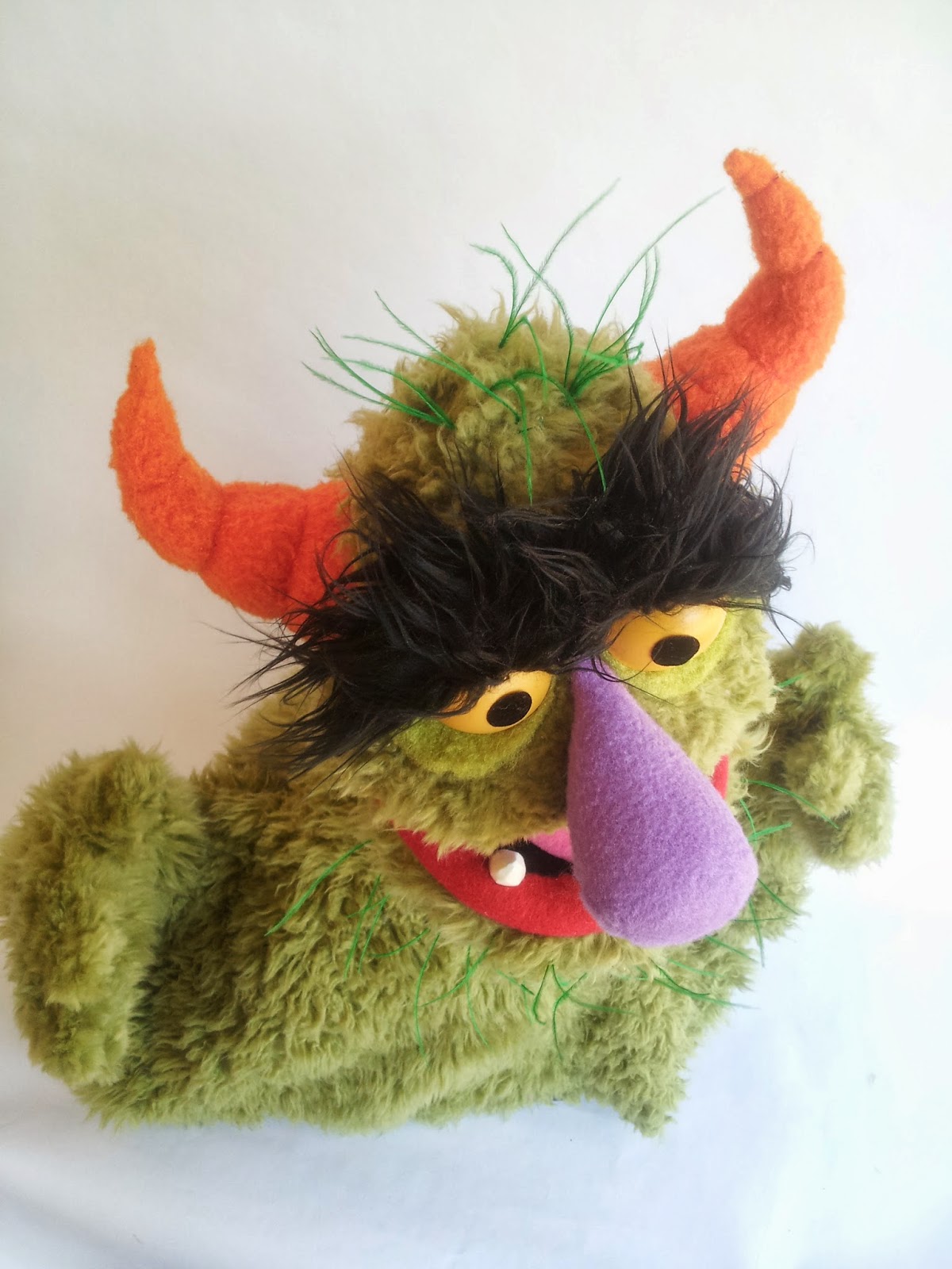 Puppets and Banjos: Custom Monster!