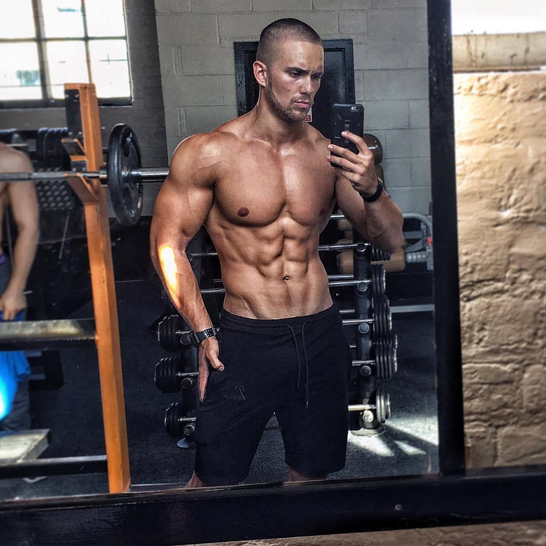 In Shape Men Selfies