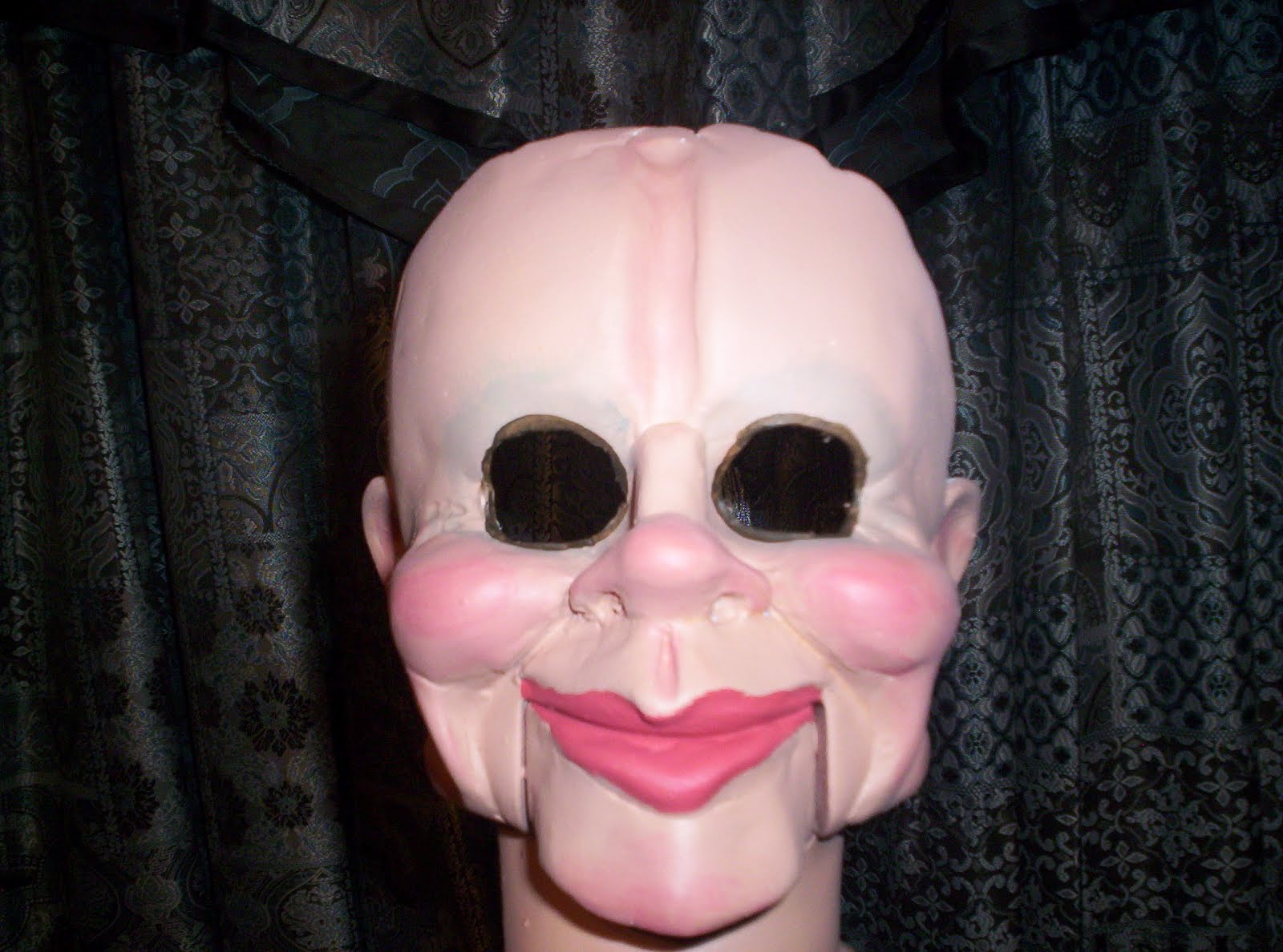 gepetto's workshop ventriloquist blog: making Slappy