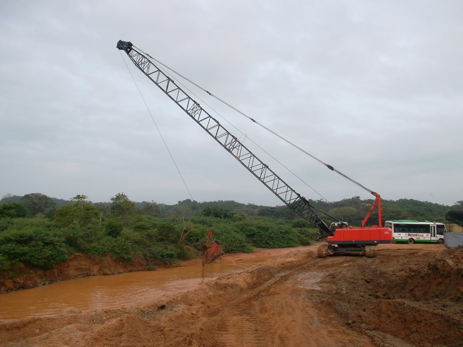 GEOMINAMBIENTE S.A.S - DRAGADOS Y MINERIA EN CARTAGENA COLOMBIA