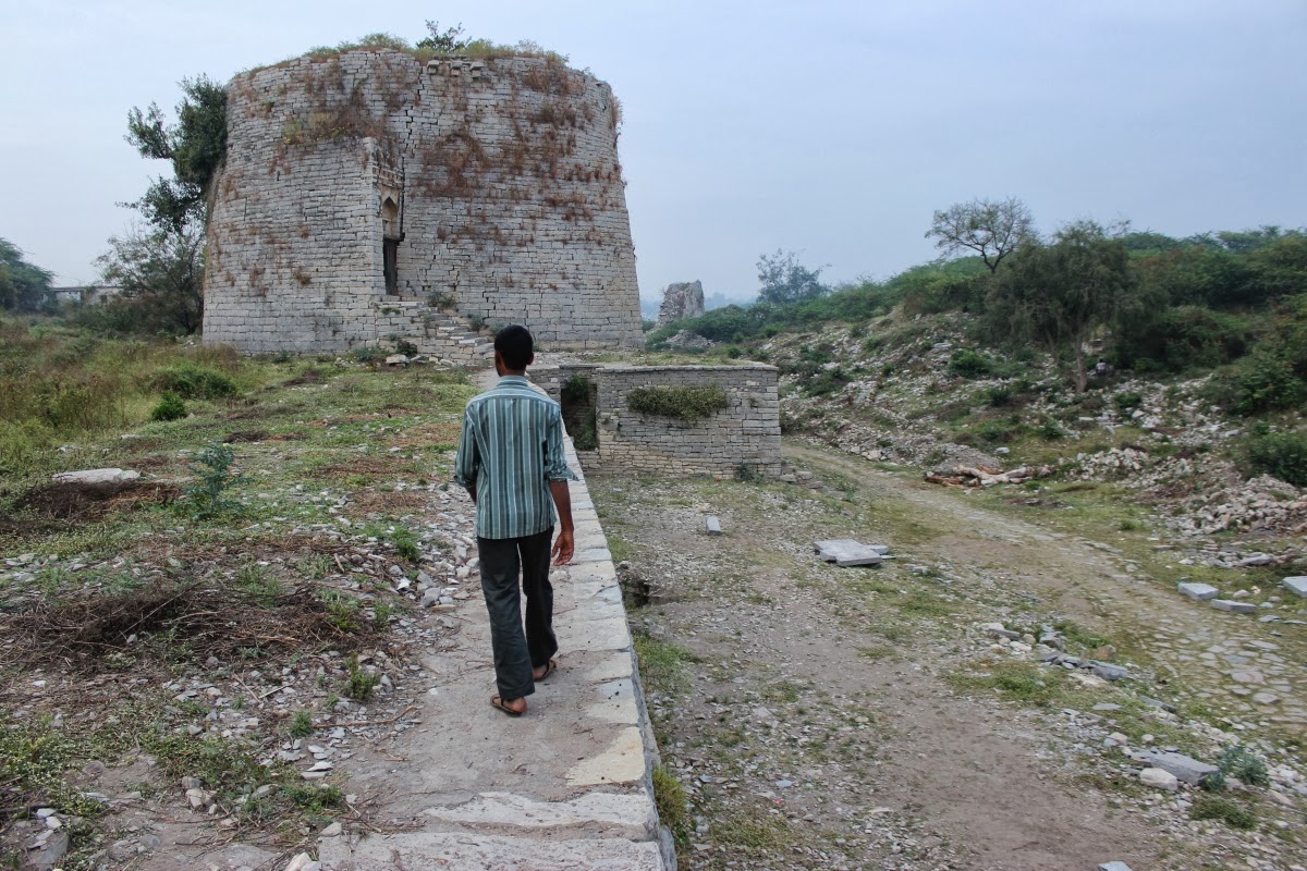 Journeys across Karnataka: Fort Malkhed ~ Manyakheta