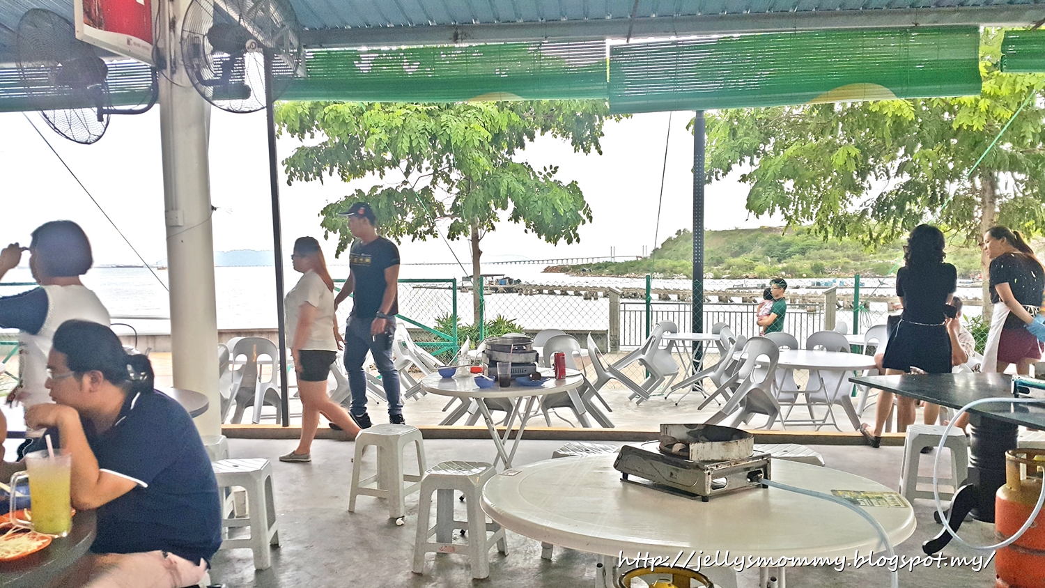 A little bit of Everything: Water World Seafood Buffet Steamboat ...