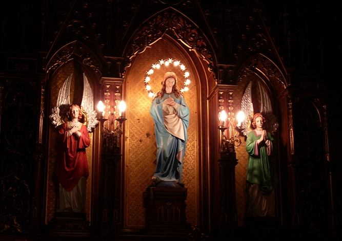 Ask Catholics What We Believe: Graven Images