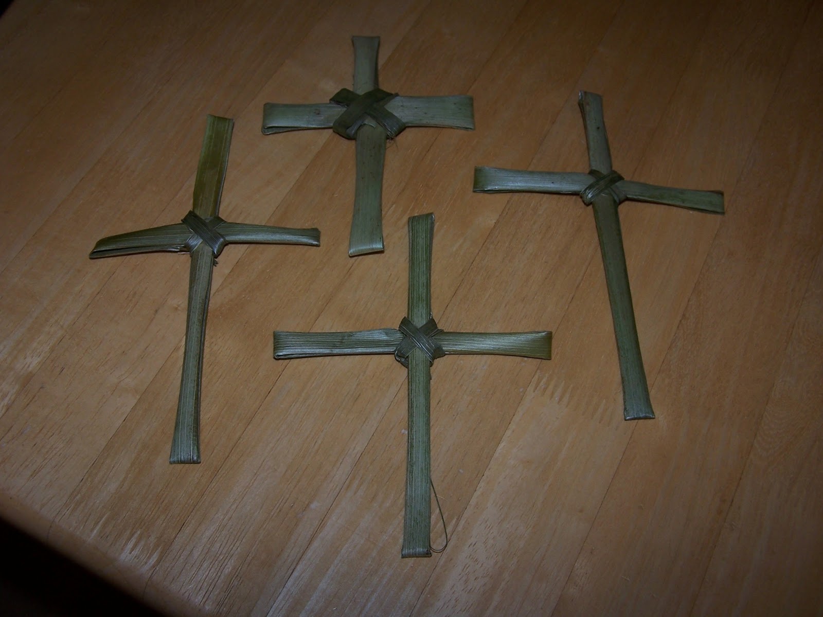 Lilly-Belle Makes The Internet: Flax Bangles & Crosses