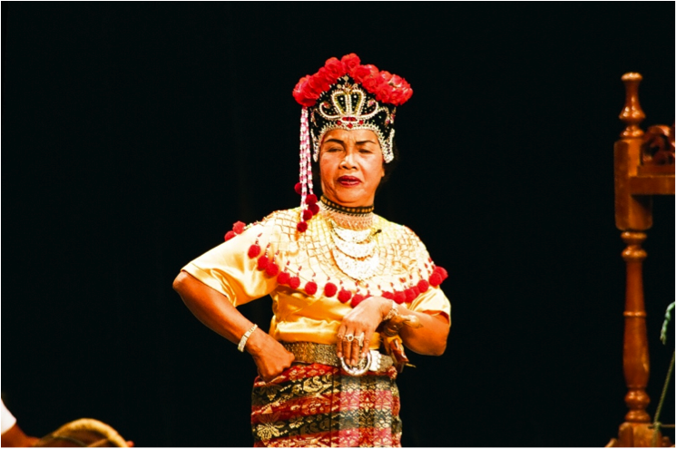 MZU3117 MUZIK MALAYSIA MAK YONG: August 2013