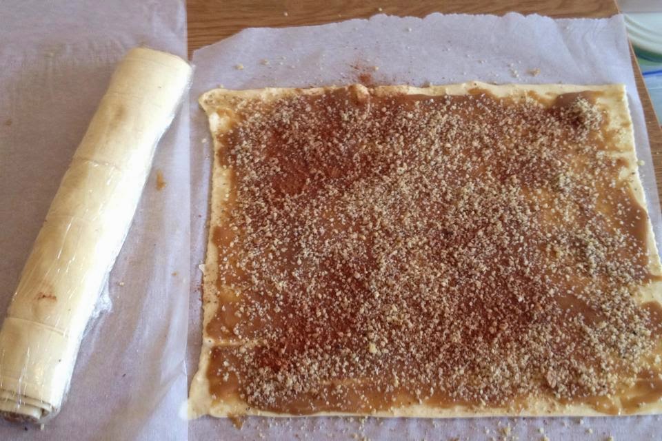 Ελληνων μαγειρεματα......: ΣΦΟΛΙΑΤΙΝΙΑ ΜΕ ΤΑΧΙΝΙ ΜΕΛΙ ΚΑΙ ΚΑΡΥΔΙΑ