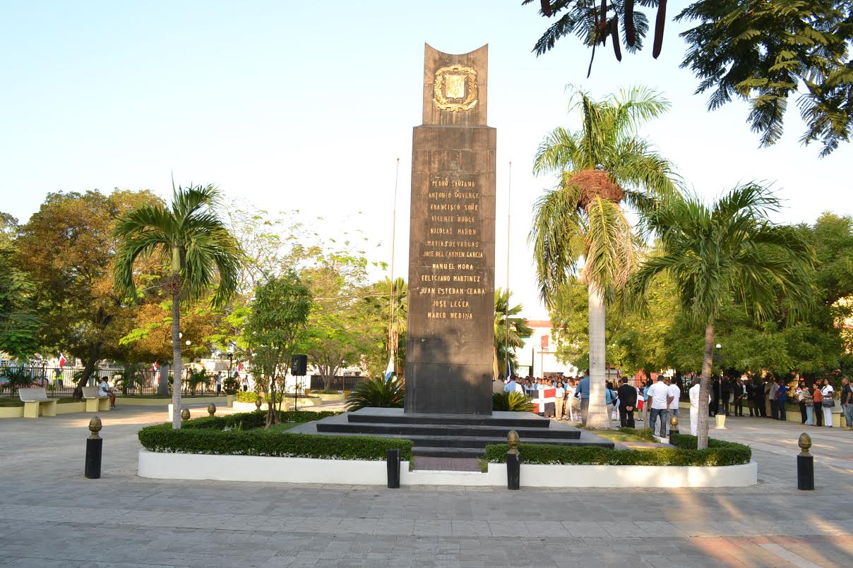 Republica Dominicana "QUISQUELLA LA BELLA" : AZUA REPUBLICA DOMINICANA