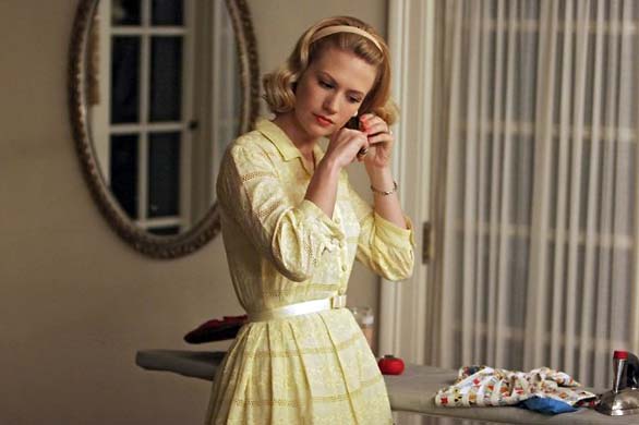 Polly's beauty secrets: Sookie Stackhouse VS Betty Draper