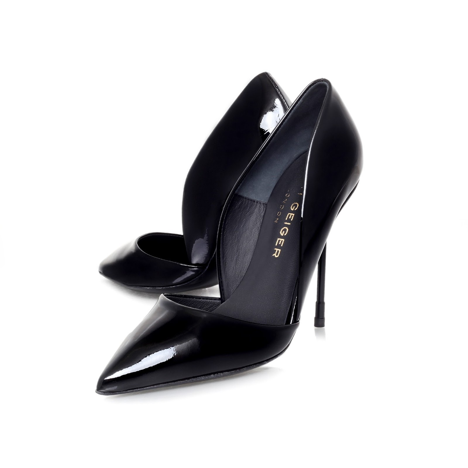 STYLE SPOTLIGHT : DELTA GOODREM - Reed Fashion Blog