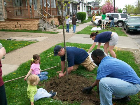 Buffalo Olmsted Parks Conservancy: Cazenovia Park Community Tree-Planting