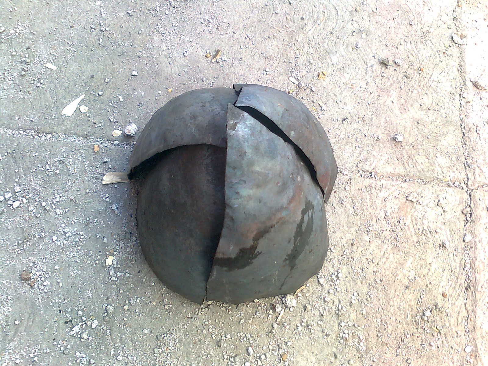 El INTENTO DE ARMERIA: El yelmo no deseado.