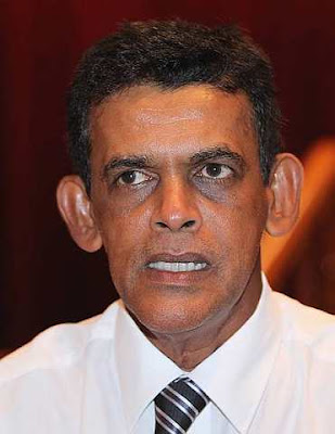 [ 大帝 リーケフレン ] FiNgEr oF ThE DrAgOn: LUAHAN HATI Rakan Artis Mengenai ...