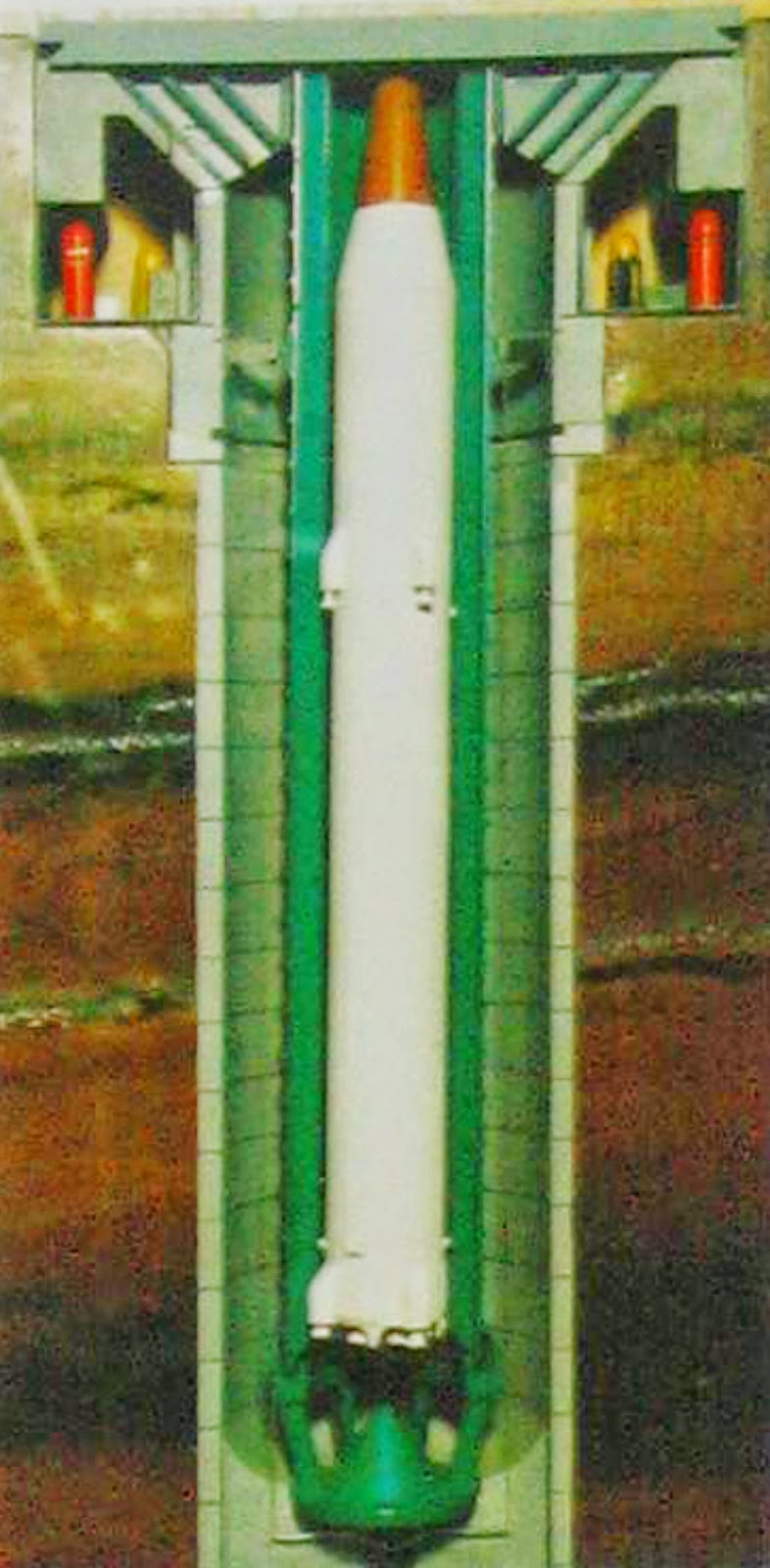 Оружие массового поражения: Межконтинентальная баллистическая ракета Р ...