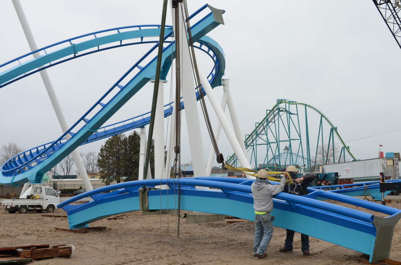 NewsPlusNotes: Cedar Point's GateKeeper: Complete!